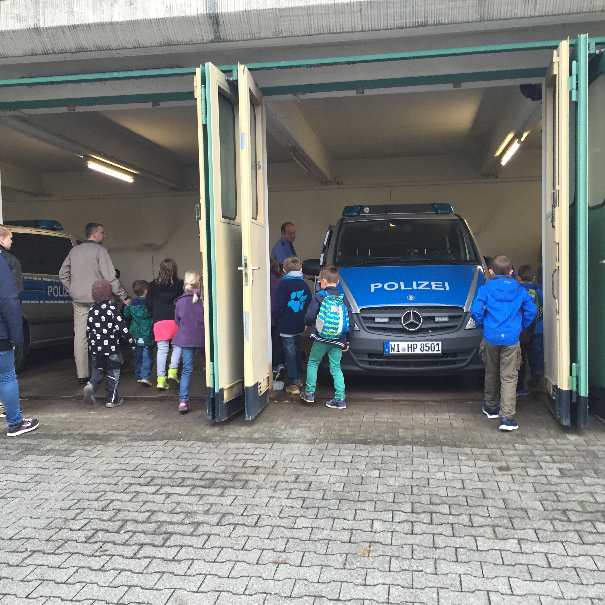 Minifeuerwehr besucht Polizeistation Wetzlar – Freiwillige Feuerwehr ...