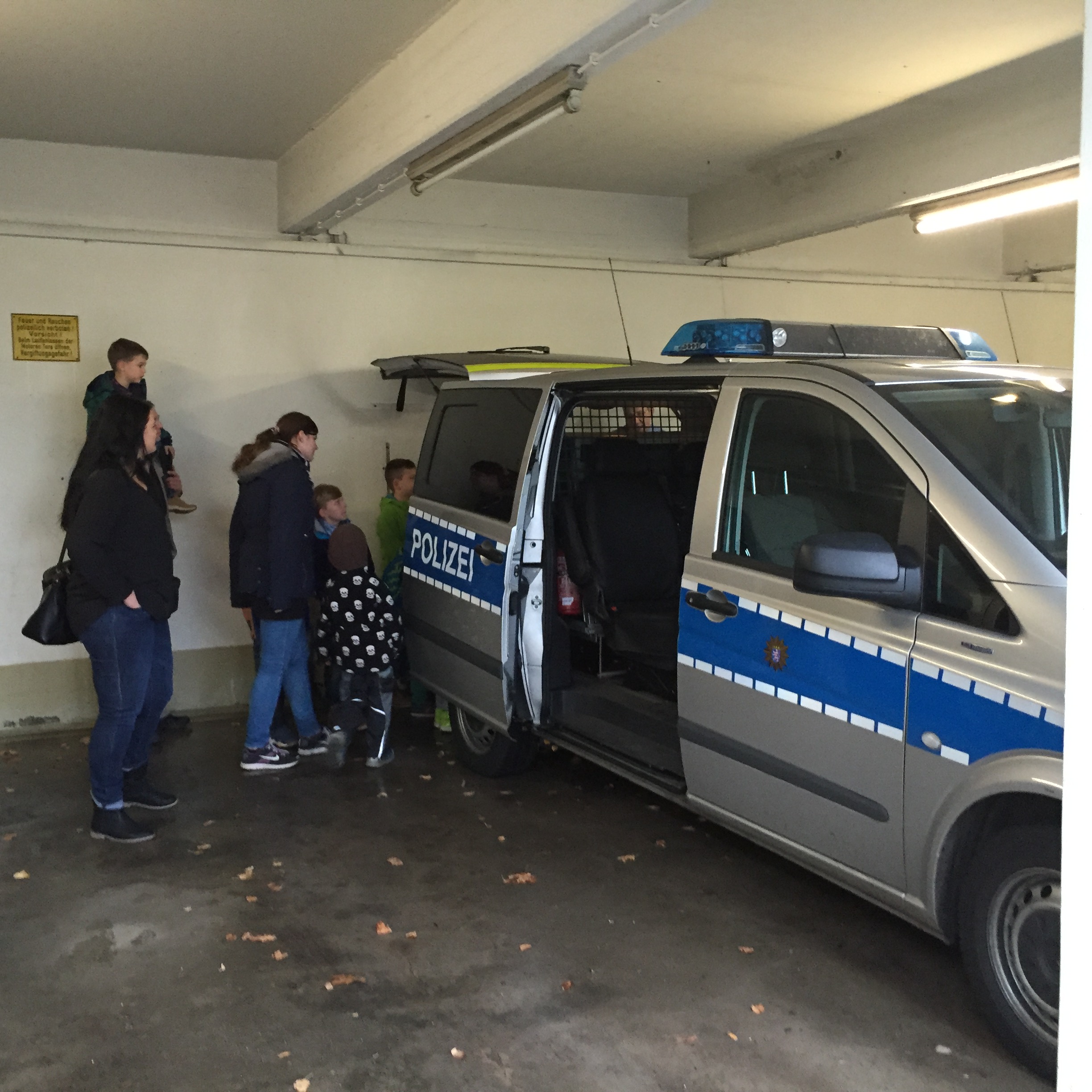 Minifeuerwehr besucht Polizeistation Wetzlar – Freiwillige Feuerwehr ...